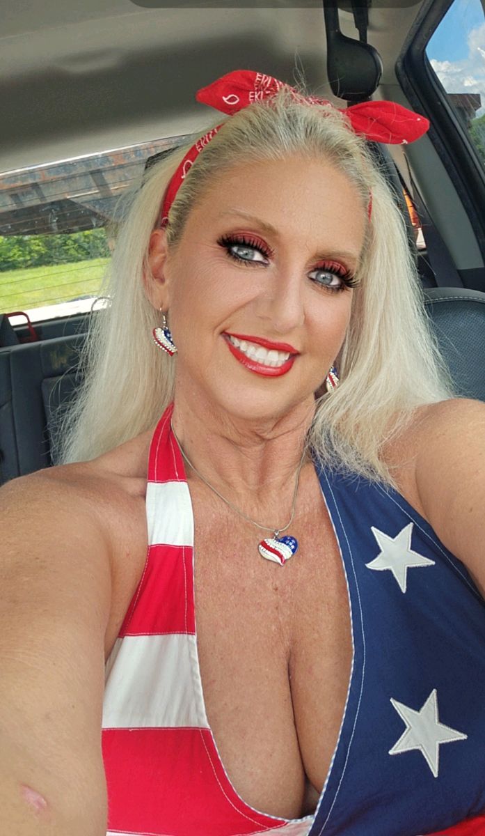 fubar album: Redneck Barbie (2510835)